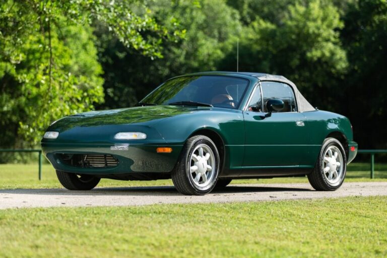 Mazda Miata FAQs: Top Questions About the MX-5 | MazdaMotoring